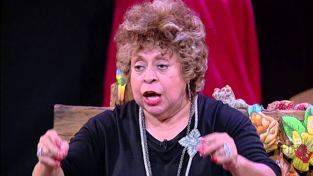 Estamos Aí, por Leny Andrade - Sr. Brasil - 29/12/2013 - YouTube