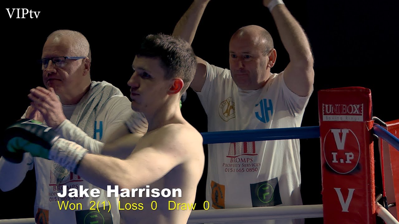 Jake Harrison v Engel Gomez at Liverrpool's Olympia on Mar 5th 2022 ...