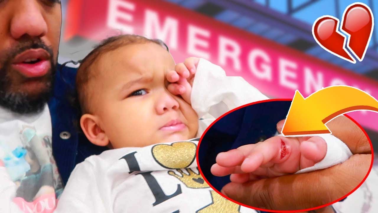 BABY IZZY GOT REALLY HURT BEFORE CHRISTMAS 💔 - YouTube