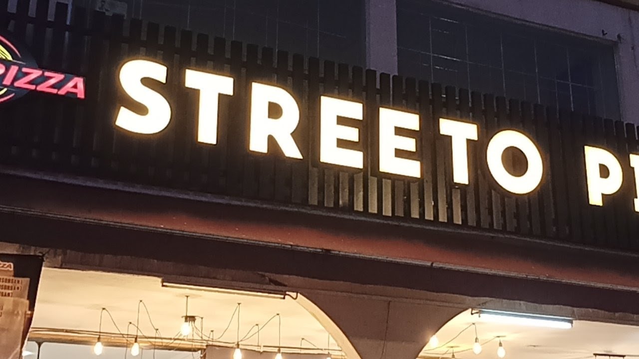 Jacky Behind The Scene Streeto Pizza - YouTube