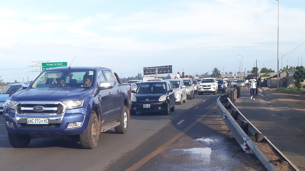 COMO ESTÁ A SITUAÇÃO NA PORTAGEM MAPUTO-MATOLA HOJE. - YouTube