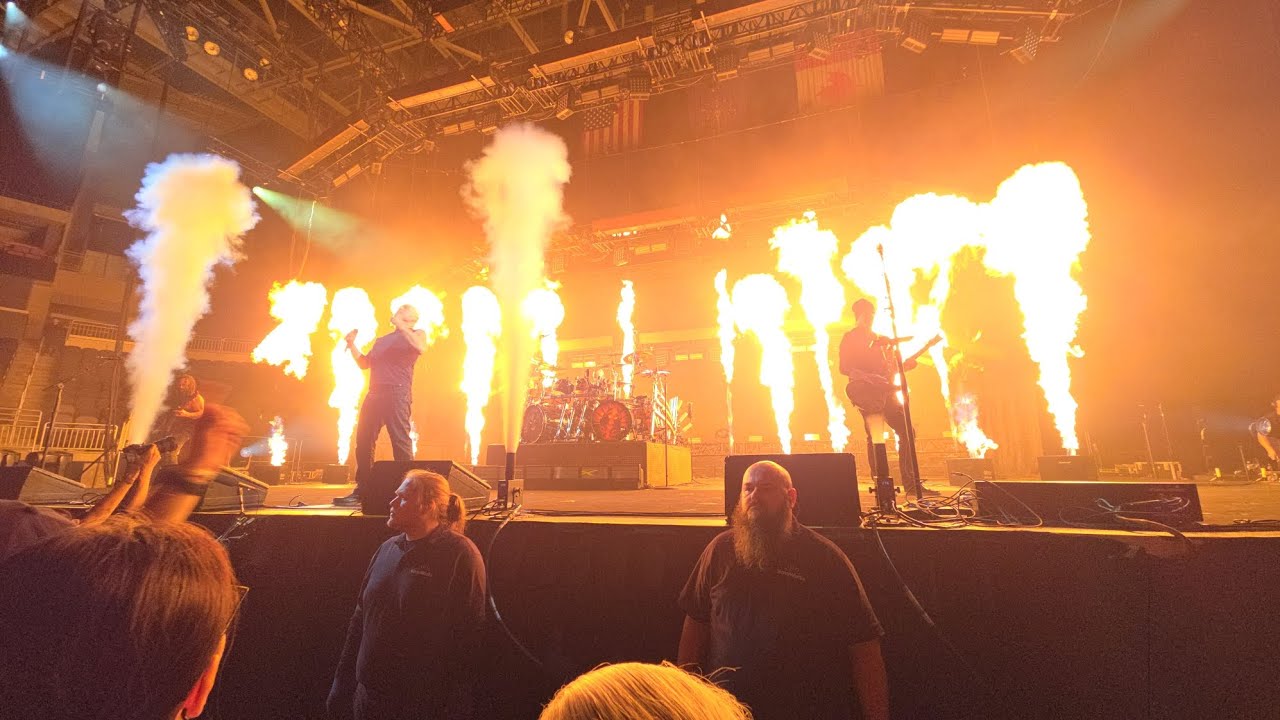 concert vlog. Disturbed and falling in reverse live in Evansville - YouTube