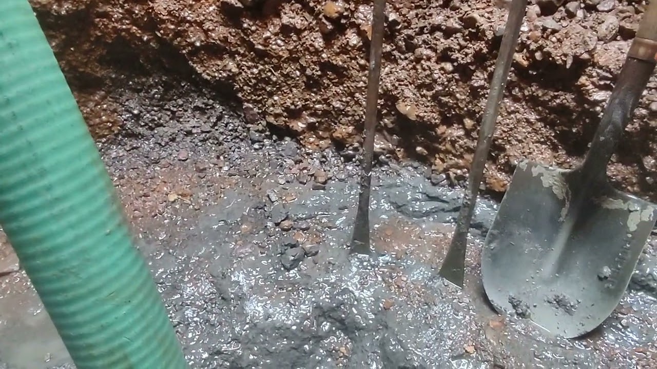 así es como se ven un venero de agua a 4 metros de profundidad - YouTube