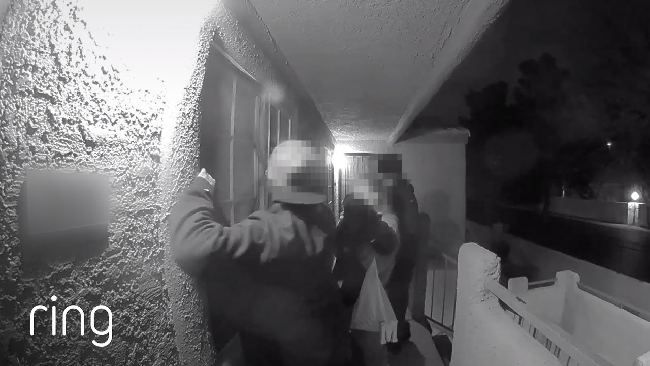 Three People Are Deterred From Breaking In Through The Window | RingTV ...