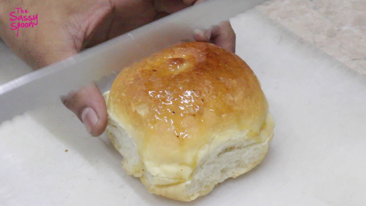 Bun Maska with in house cinnamon butter and cutting chai - YouTube