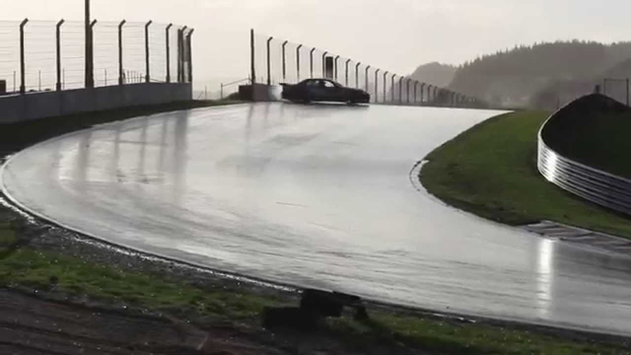 Darren Kelly pulls 360 into Hairpin corner - Drifting - YouTube