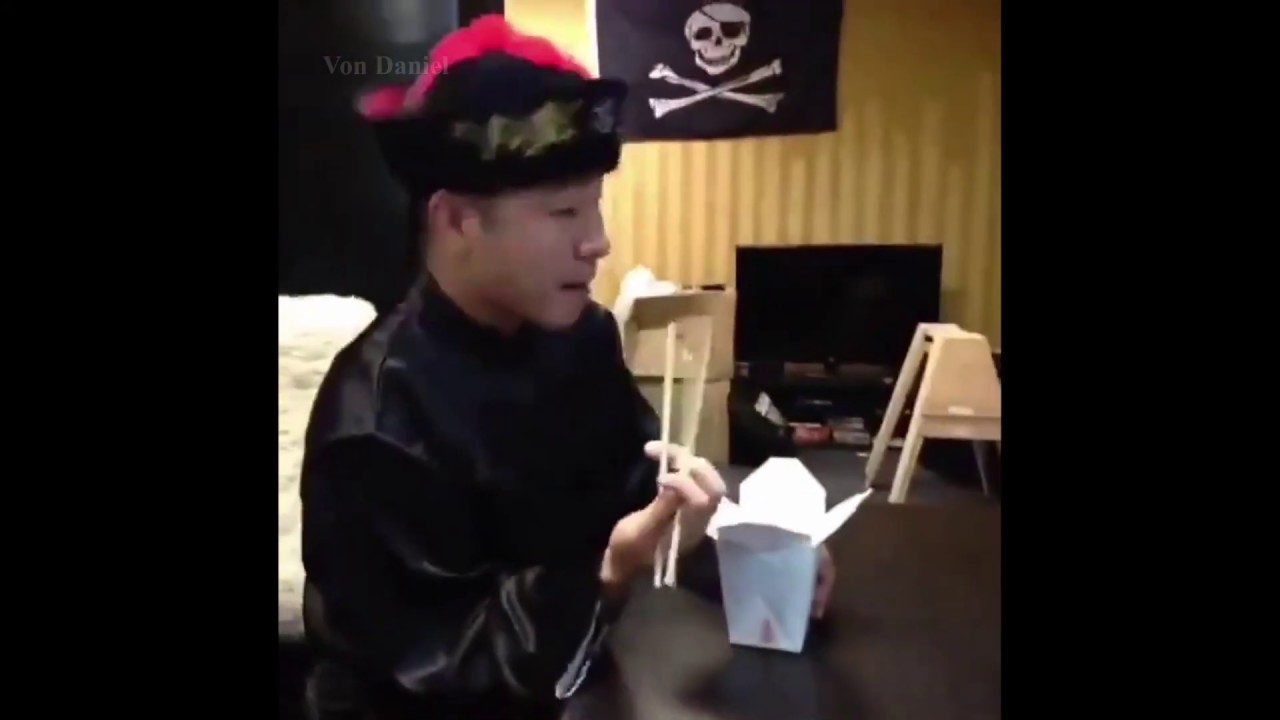 comically large fork - YouTube