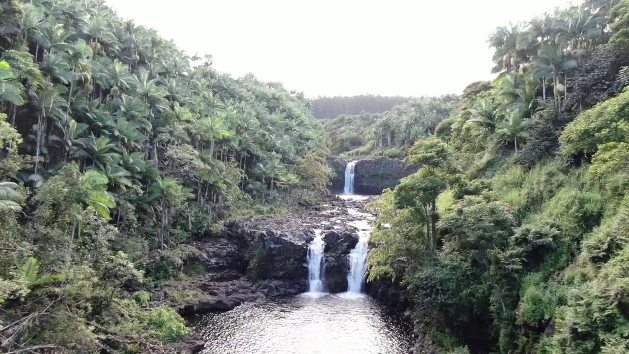 Amazing waterfalls near Hilo side of the Island. Big Island Hawaii ...