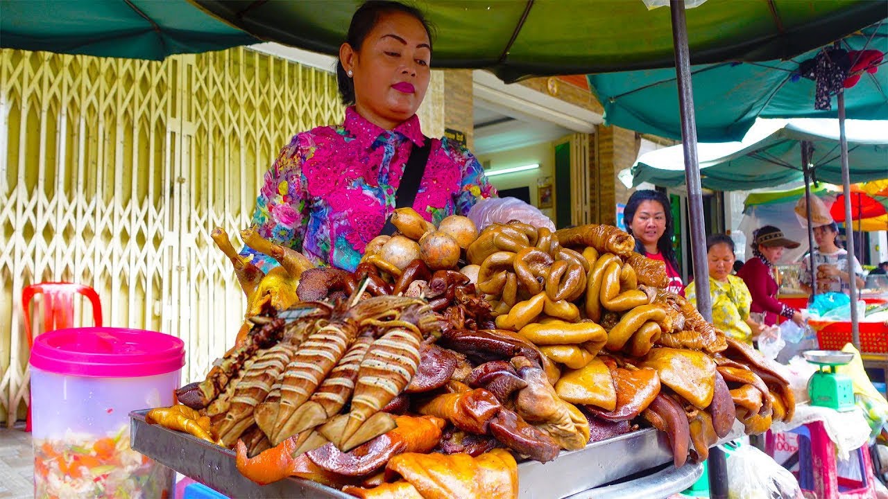 Nothing Like India!! Nepali Street Food in Kathmandu!! | Tasty Street ...