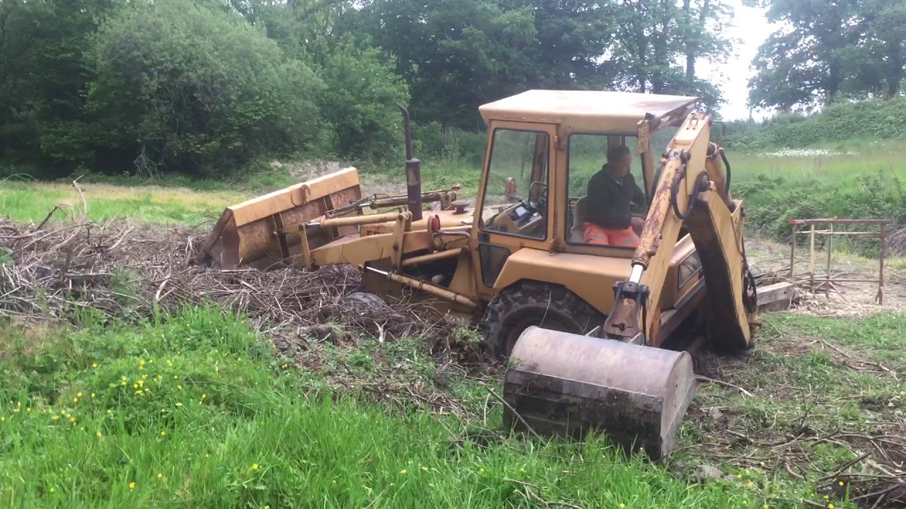 Ford digger - YouTube