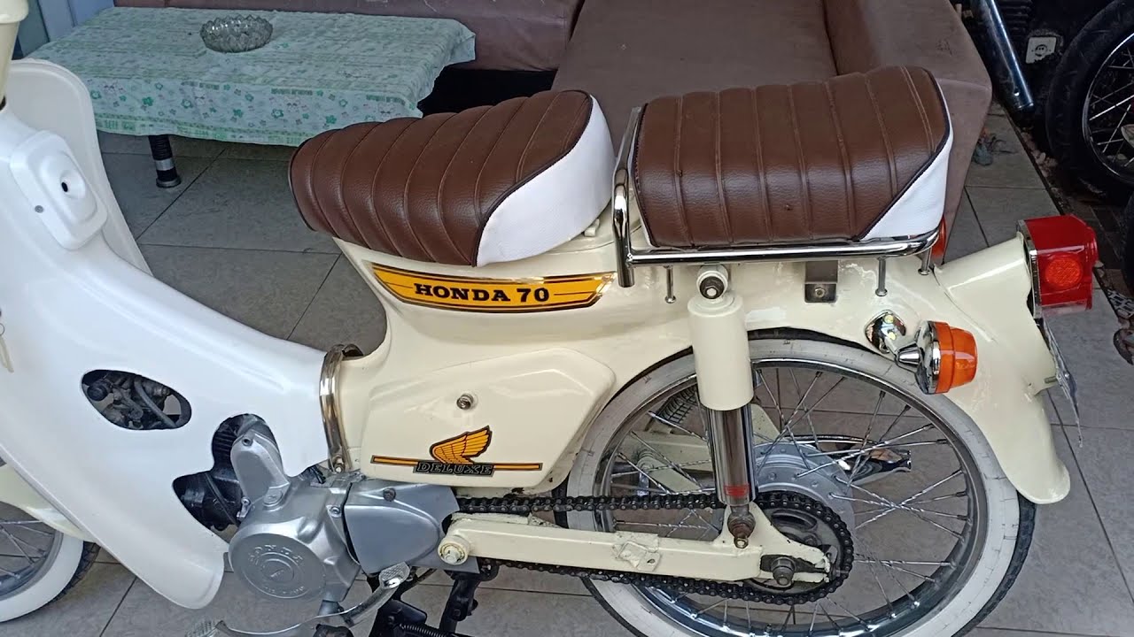 Classic Motor Gallery ☑️ Honda C86 Th.85 Custom C70 - YouTube