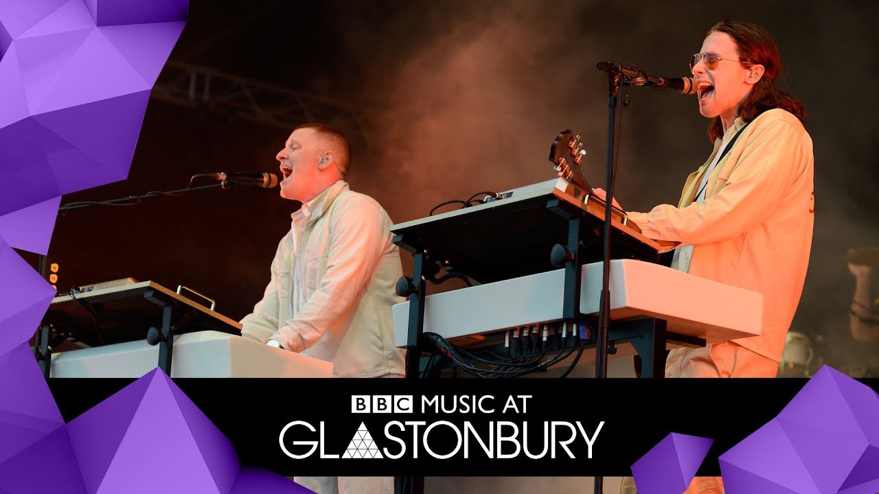 Jungle - Casio (Glastonbury 2019) - YouTube