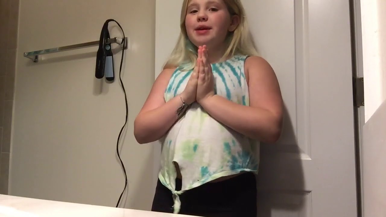 My Makeup Routine! I Chloe McKenzie I - YouTube