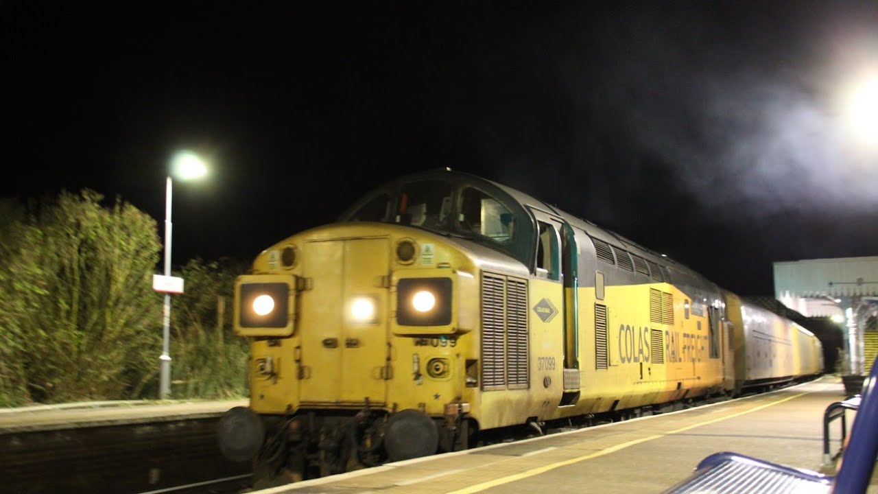 Colas Rail 37099 departs Acle with 3Q72 UTU - YouTube