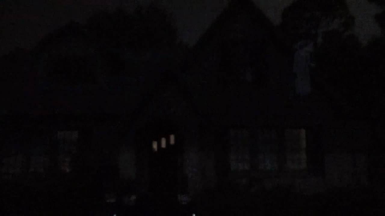 ghost apparition Halloween Scary - YouTube