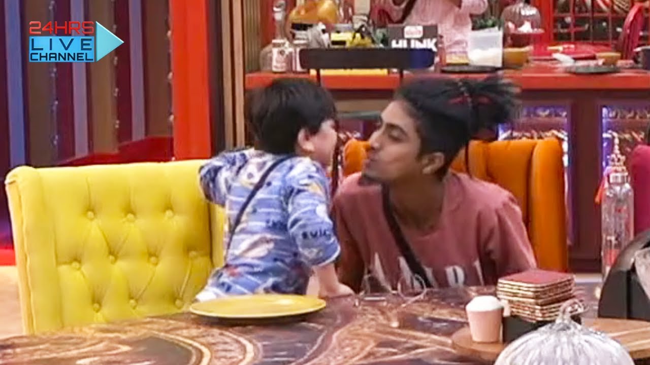 Bigg Boss 16 Live: MC STAN के साथ Abdu ने भी कर दी बूबा को Kiss, अब्दु ...