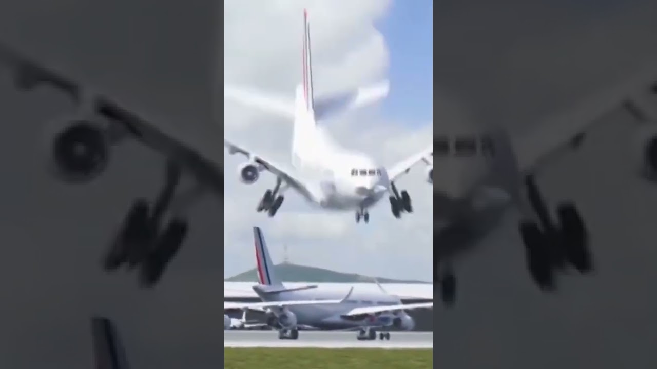 Super Funny Plane Dance 😂😂😂😂 - YouTube