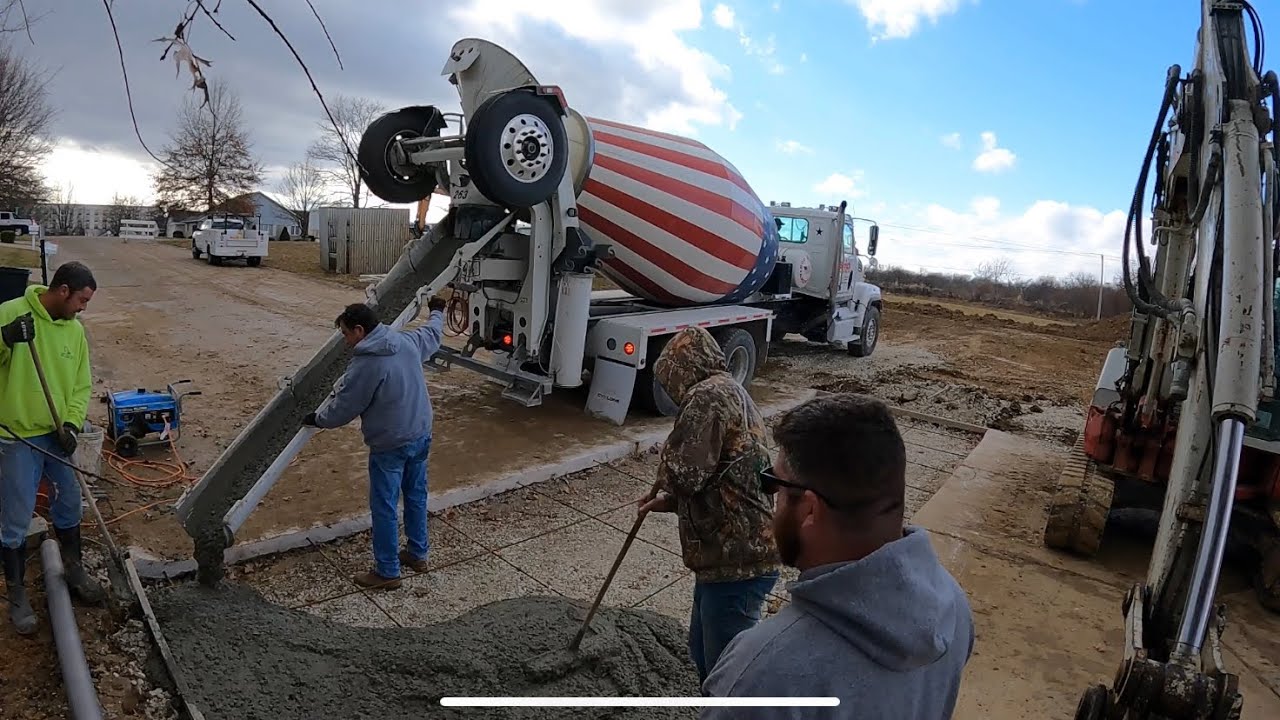 Sewer air test-pouring concrete-hauling equipment - YouTube