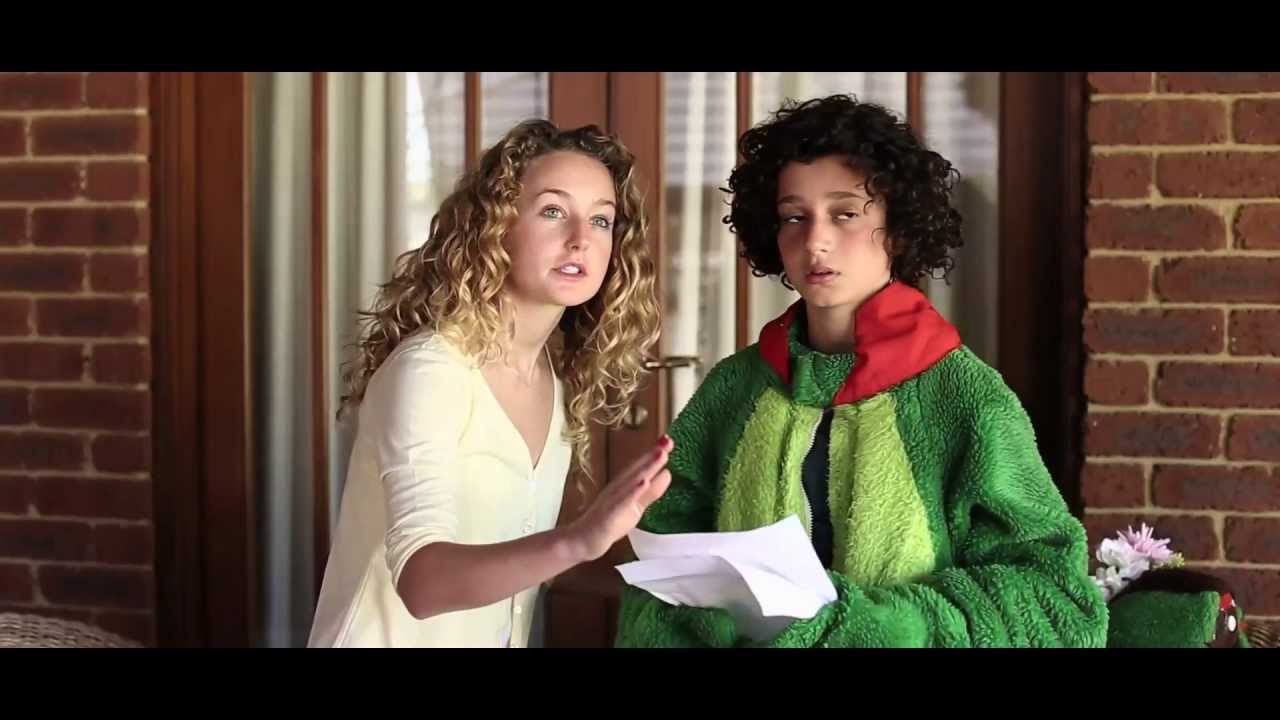 Ali Roberts Studio, 2013 Hollywood Showcase - YouTube