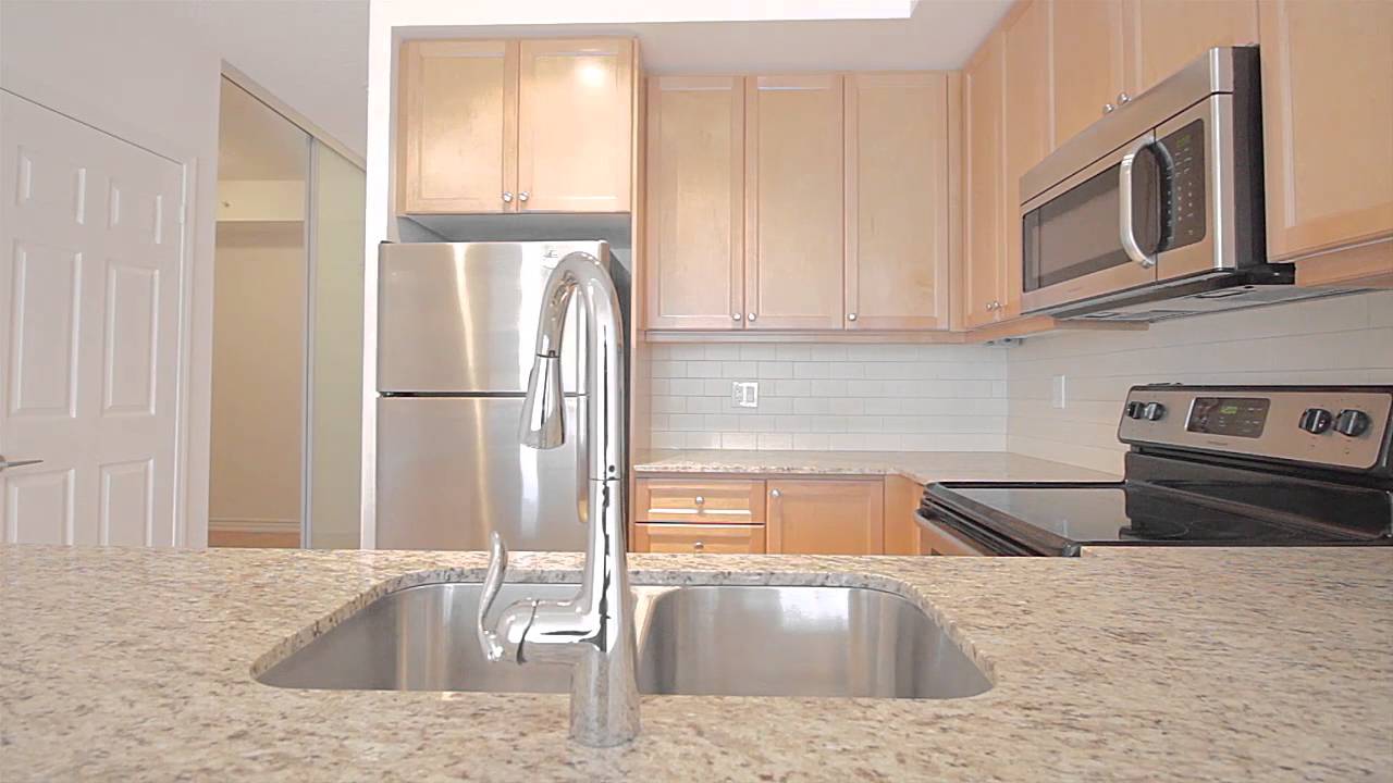 Suite 703 15 James Finlay Way, Toronto 1 - YouTube