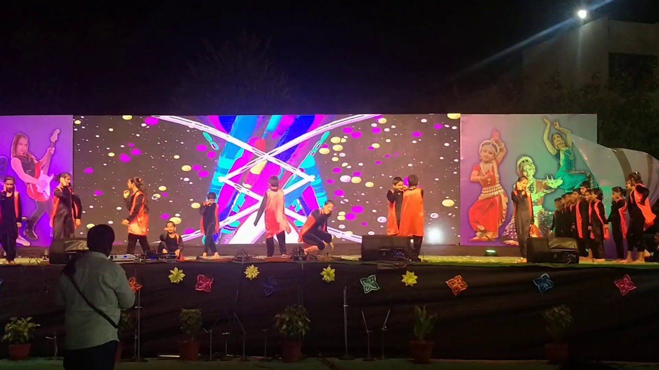 Mobile theme dance, class 5th KLE School Hubli - YouTube