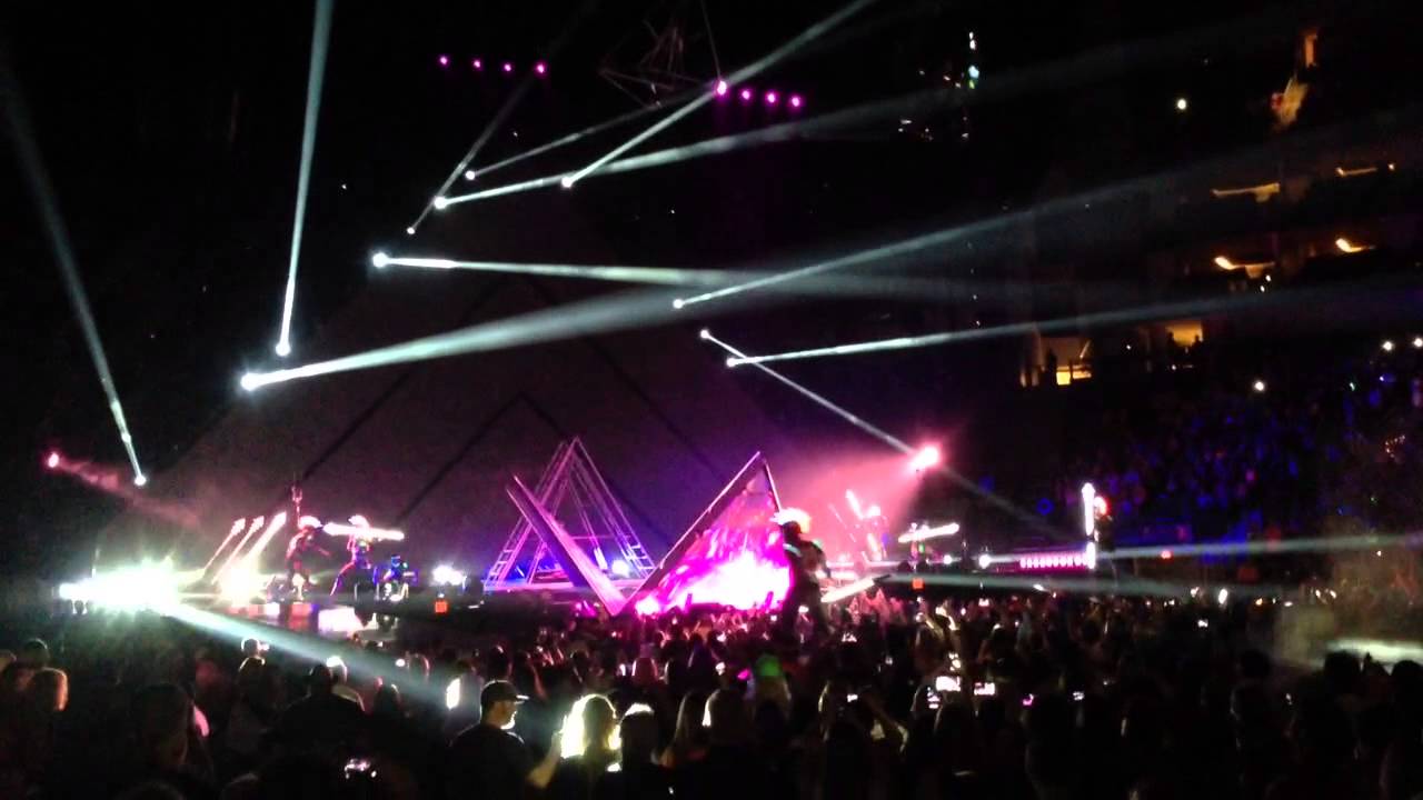 Katy Perry Houston Opener- Roar - YouTube