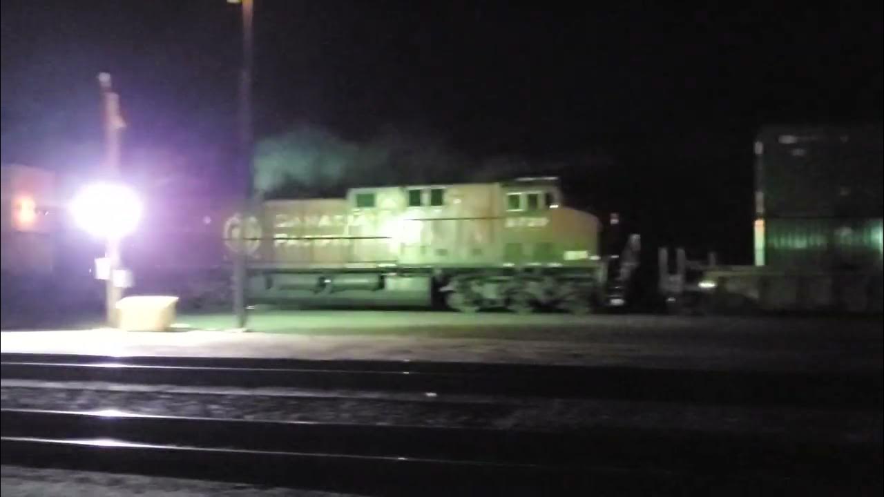 CP 8113 West (train 101) thru Ignace, Ontario - YouTube