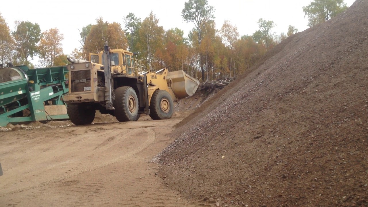 le tamiseur entraine de tamiser la terre - YouTube