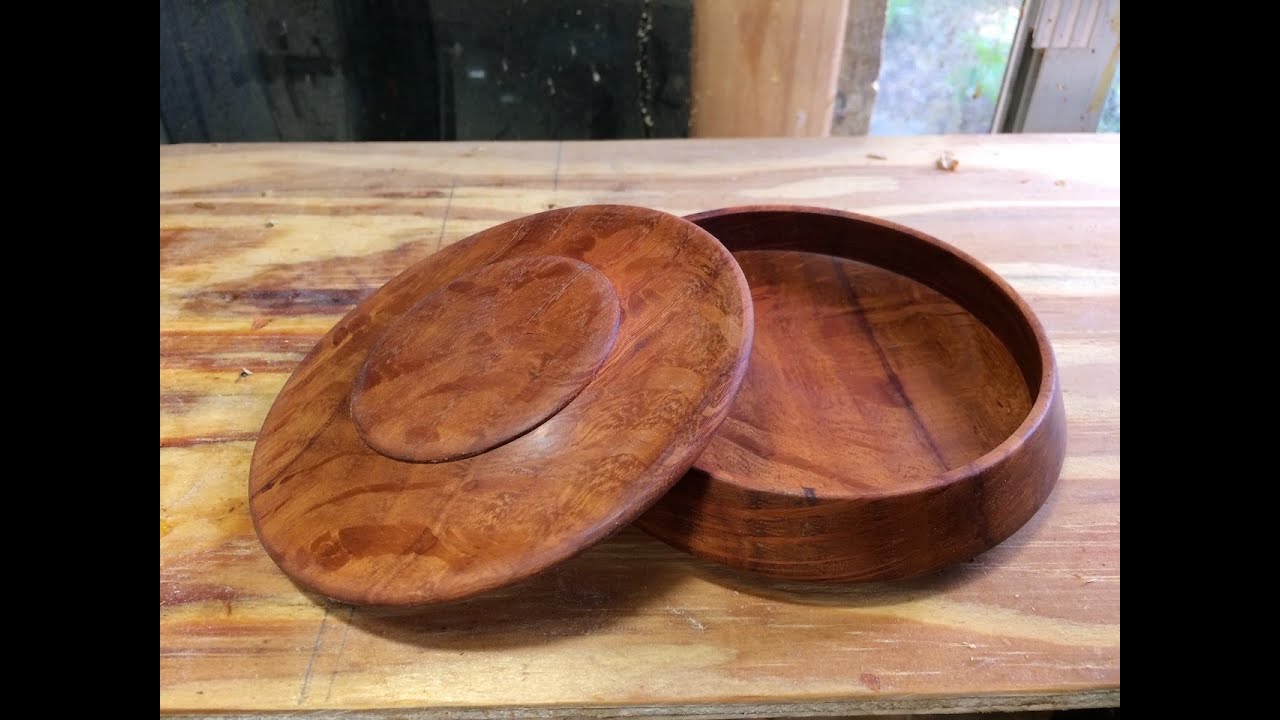 Richard Raffan turns a flat box in forest sheoak - YouTube