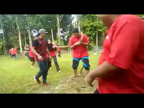 FAMILY DAY RAYA GAMES TARIK KALAT BRUNEI - YouTube
