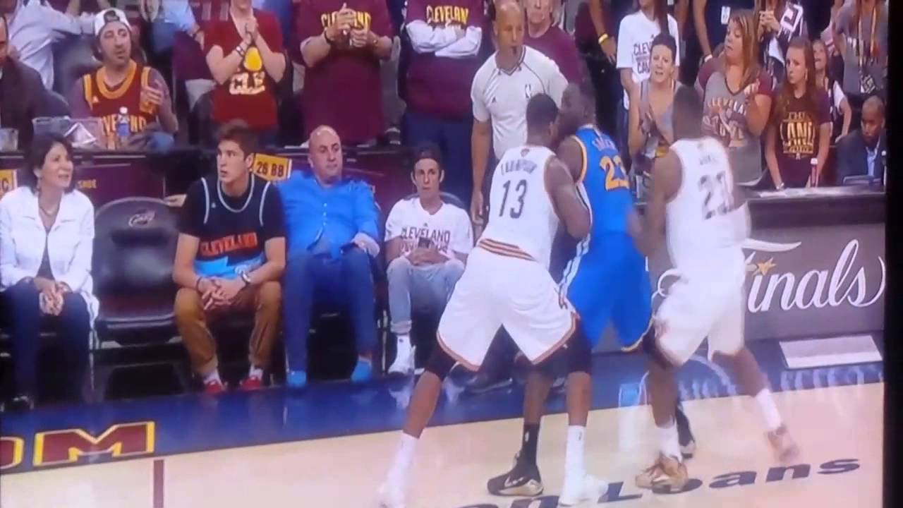 LeBron James Gets Angry During Cavs vs. Warriors Game! - YouTube