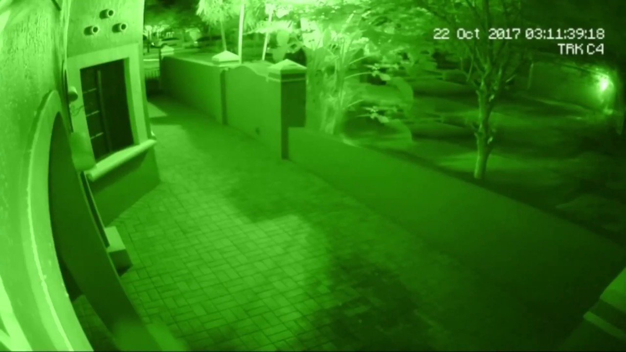 Ghostly encounter in corridor || Street scary CCTV footage - YouTube