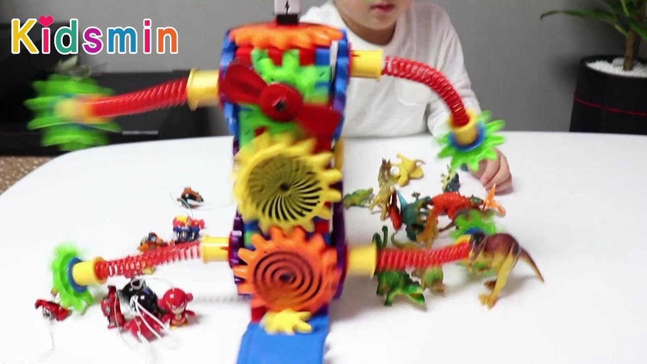 지구에 침략한 테크노 기어 로봇&비행기.. 영웅들 총 출동! Techno Gear AERO TRAX PLANE & WACKY ...