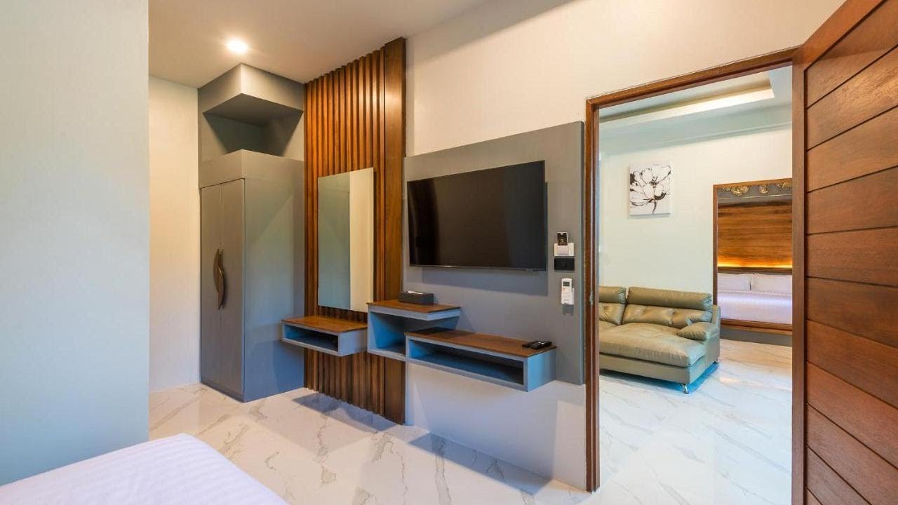 Loy Chalet, Krabi town, Thailand - YouTube