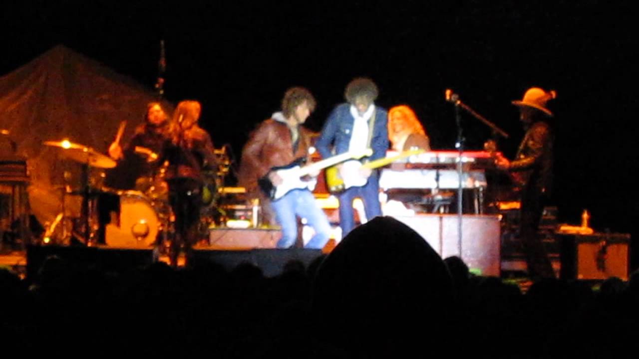 Audley Freed solo playing with Sheryl Crow - Beale Street Music ...