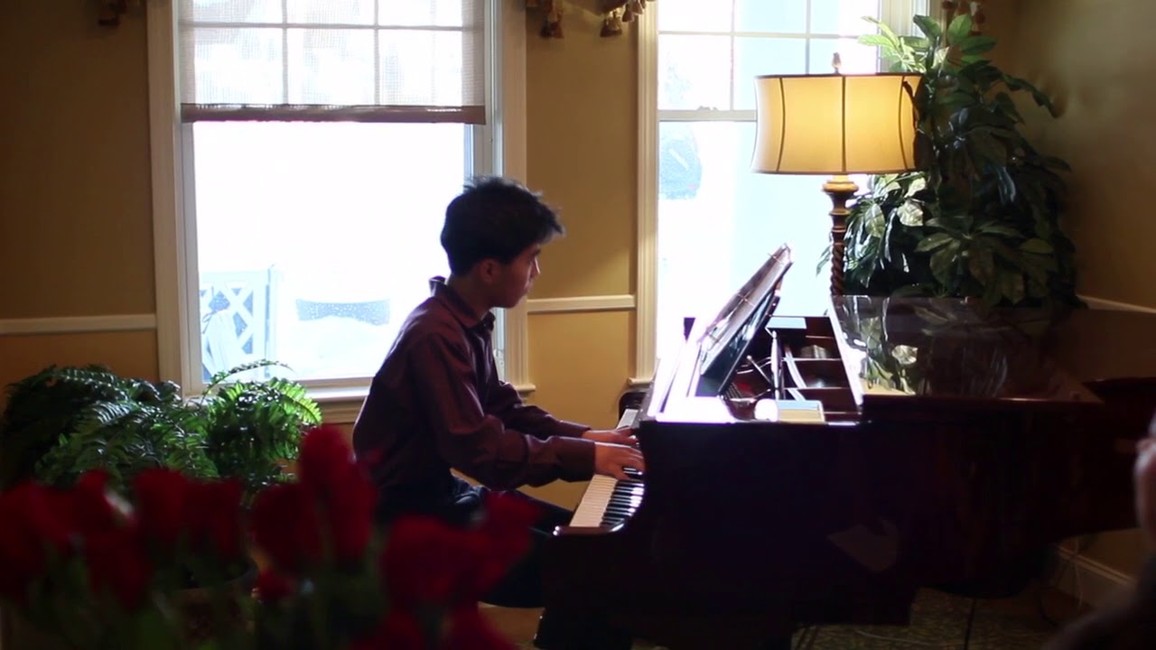 Edward Lai Holiday Piano Recital 2018 - YouTube