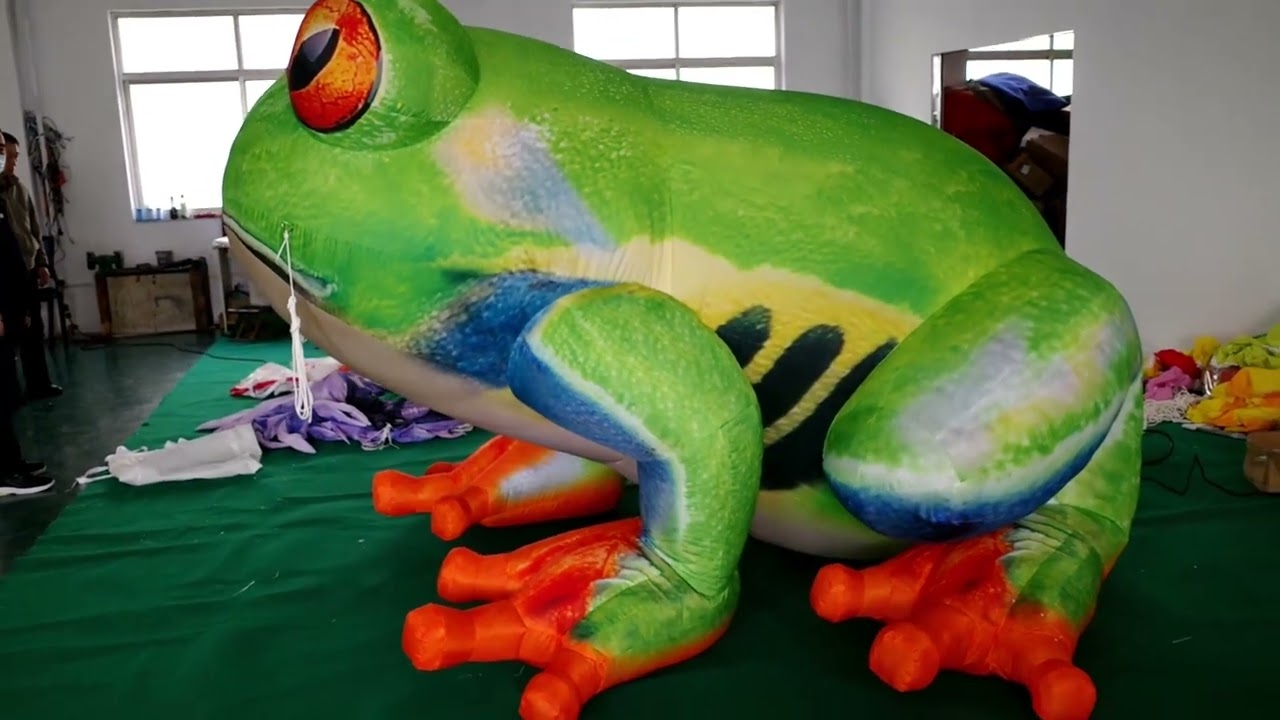 Green Inflatable Frog With Blower for Visual Feast Stage Decoration ...