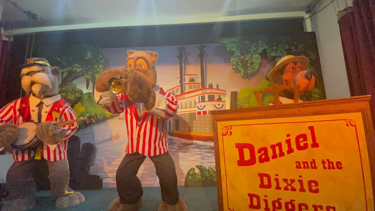 Daniel & the Dixie Diggers Camptown Races // Spinning Wheel - YouTube