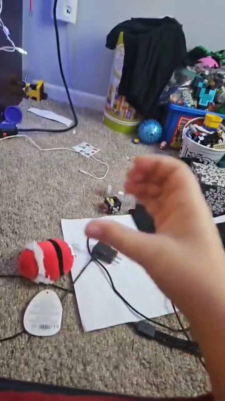 (My room is messy) When you find something that's cringe - YouTube