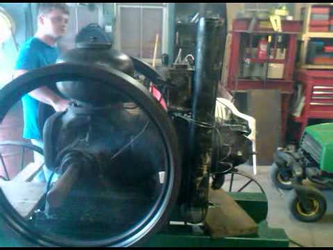 Model S 12/14 Petter oil engine of 1924 - YouTube
