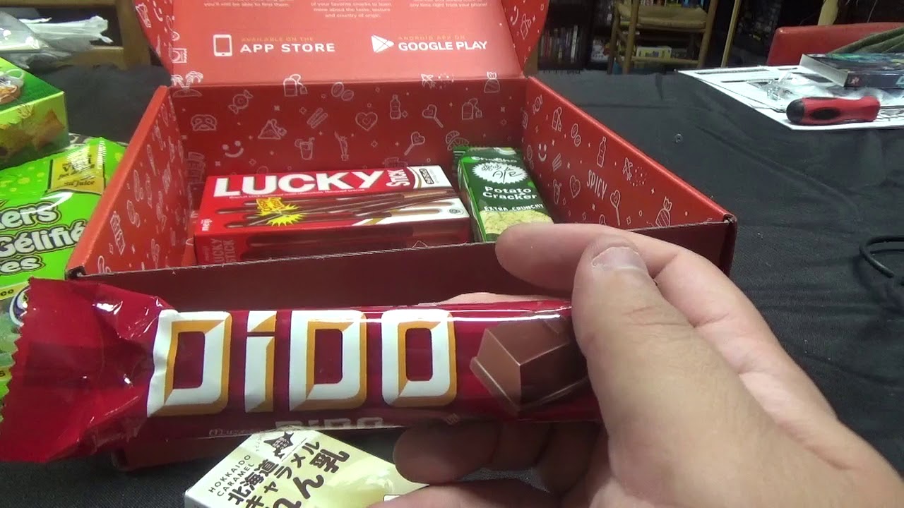 NOVEMBER 2019 MUNCHPAK UNBOXING | ASMR - YouTube