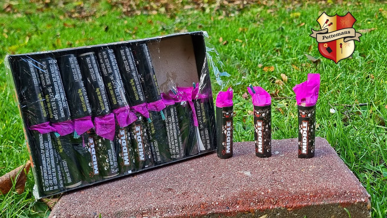 Middle - Nitraat - rolling Thunder Vuurwerk - YouTube