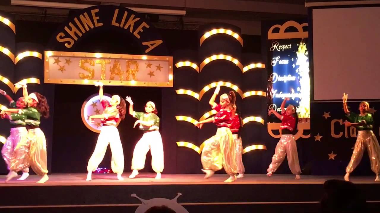 Welcome dance for graduation day - YouTube