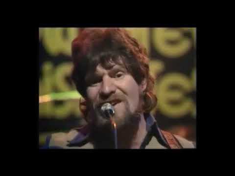 Raymond Froggatt - The Old Grey Whistle Test - 25 Apr 1975 - YouTube