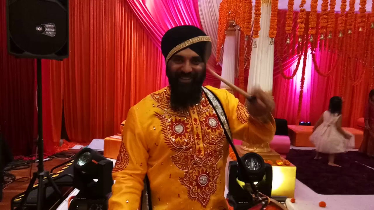 TDM rocking dance floor | V dhol U dance - YouTube