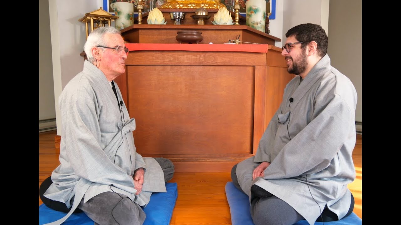 Pointing at the Moon - Jan Sendzimir JDPSN - YouTube