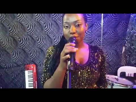 Kuchuma Ft Allan Toniks Live Band Performance - YouTube