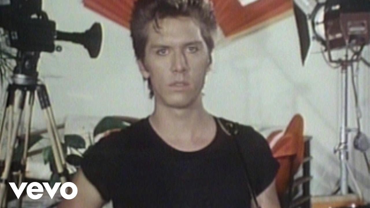 Gary Myrick, The Figures - Living In a Movie - YouTube