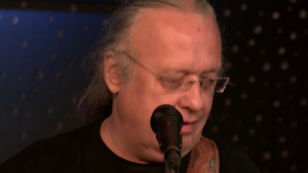 Petr Linhart - streamovaný koncert z klubu U Staré paní - YouTube