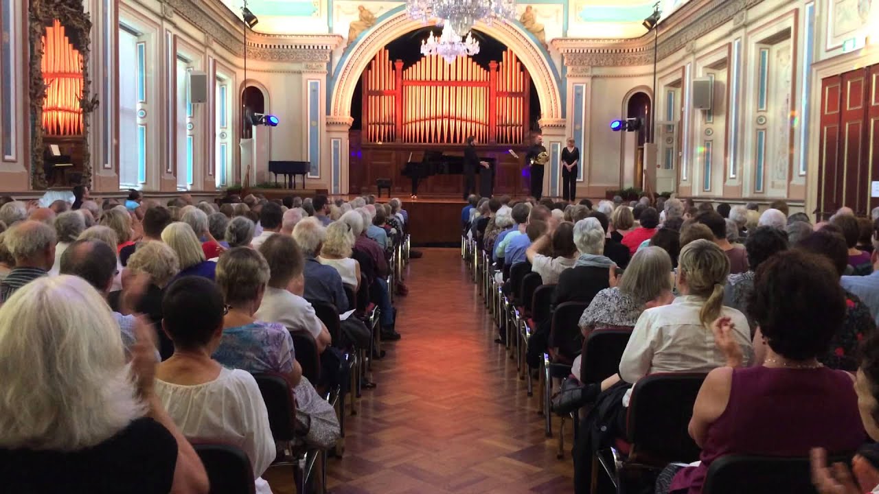 Wild applause! - YouTube